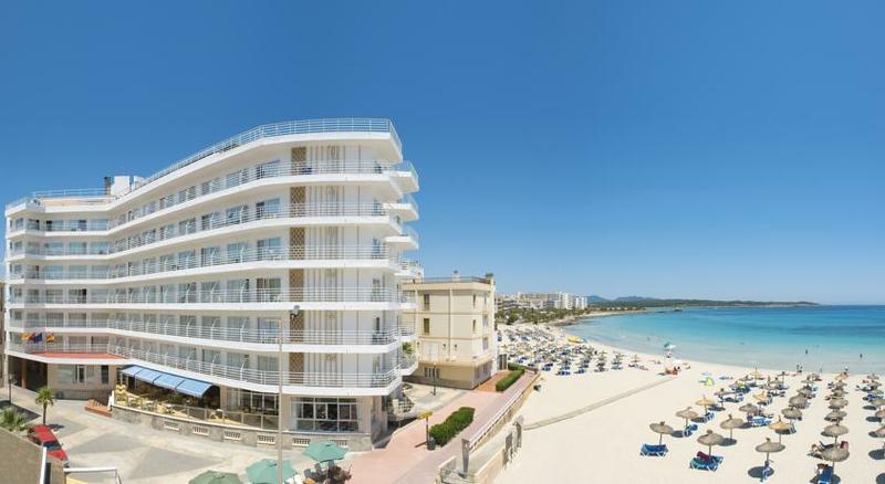 Universal Perla De S'illot Hotel, S'Illot, Majorca, Spain. Book ...