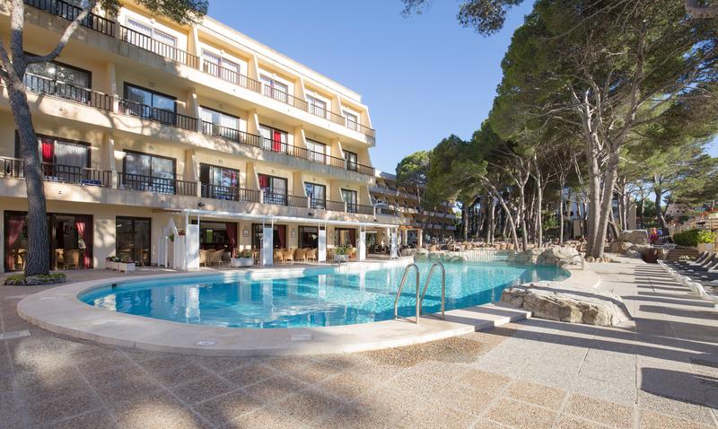 Bella Playa Hotel, Cala Ratjada, Majorca, Spain. Book Bella Playa Hotel ...